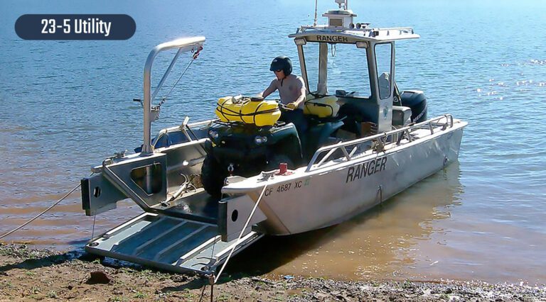 Munson 23' Series / Custom welded aluminum boats.