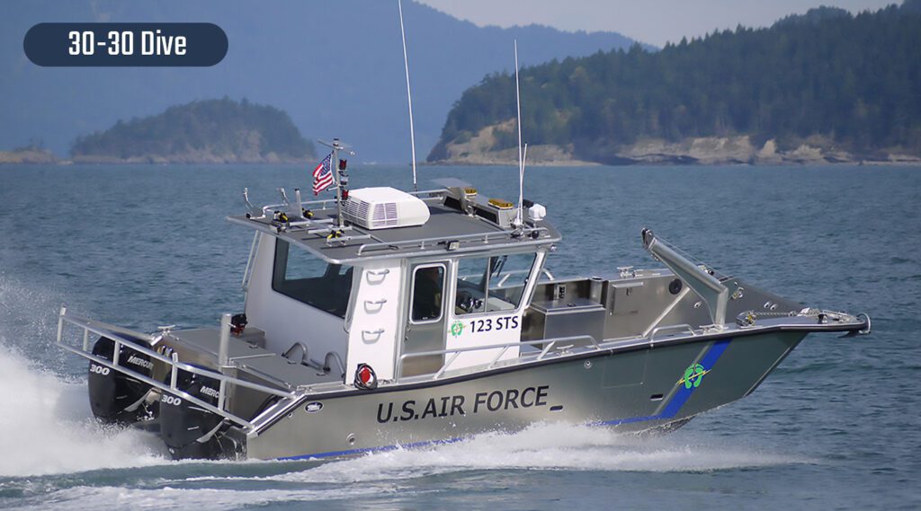 Munson 30' Series / Custom welded aluminum boats.