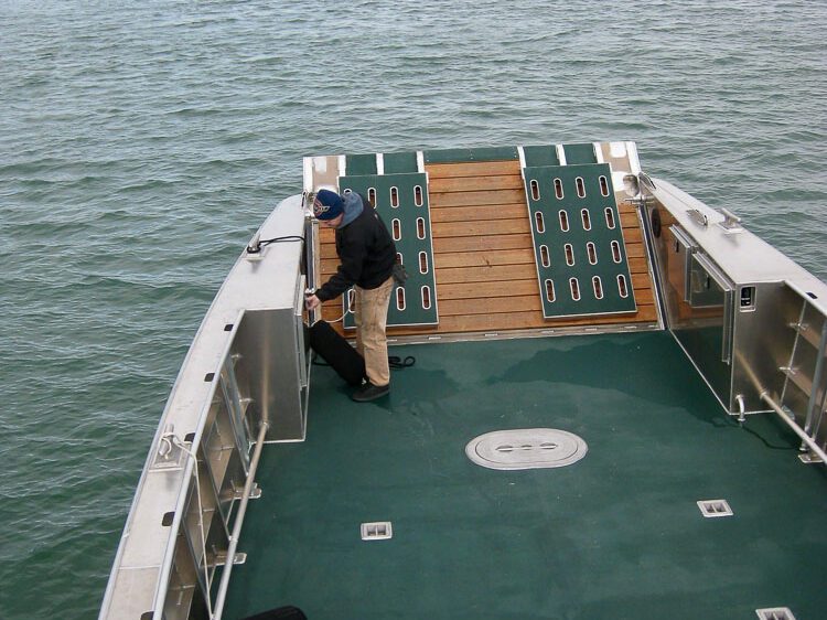 Munson 44' Series / Custom welded aluminum boats.