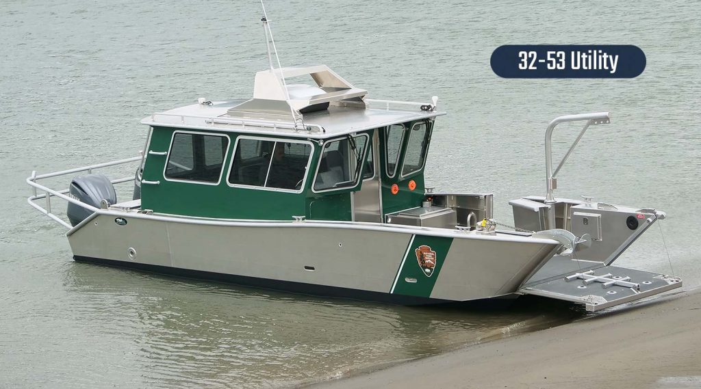 Munson 32' Series / Custom welded aluminum boats.